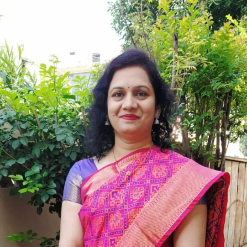 Dr. Snehal Pushkar Abhyankar from Nagpur is Super Woman 2025 Contestant
